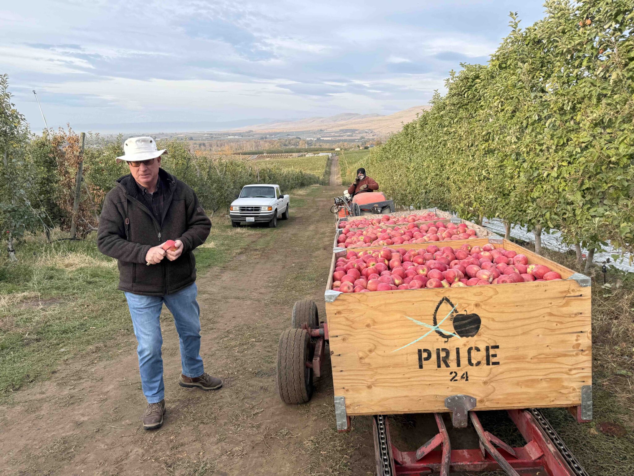Immigration Crackdowns Sow Uncertainty in WA Orchards - Methow Valley ...